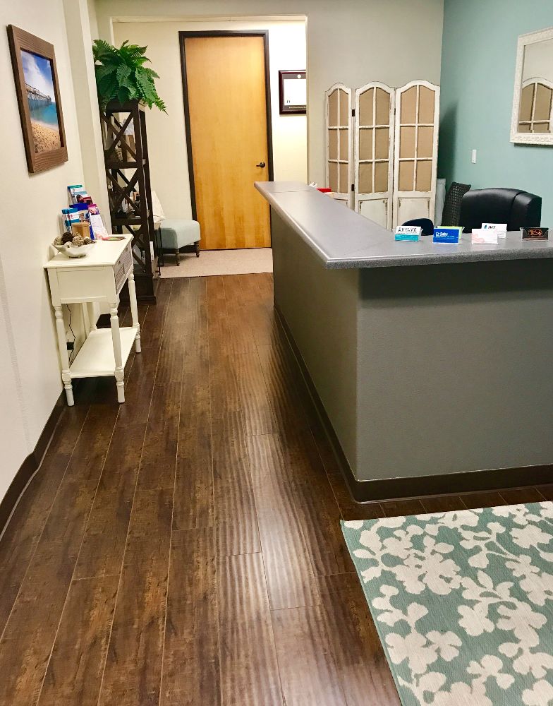 Office, Dr Saby Szajowitz DC CCSP Sports Injury Specialist